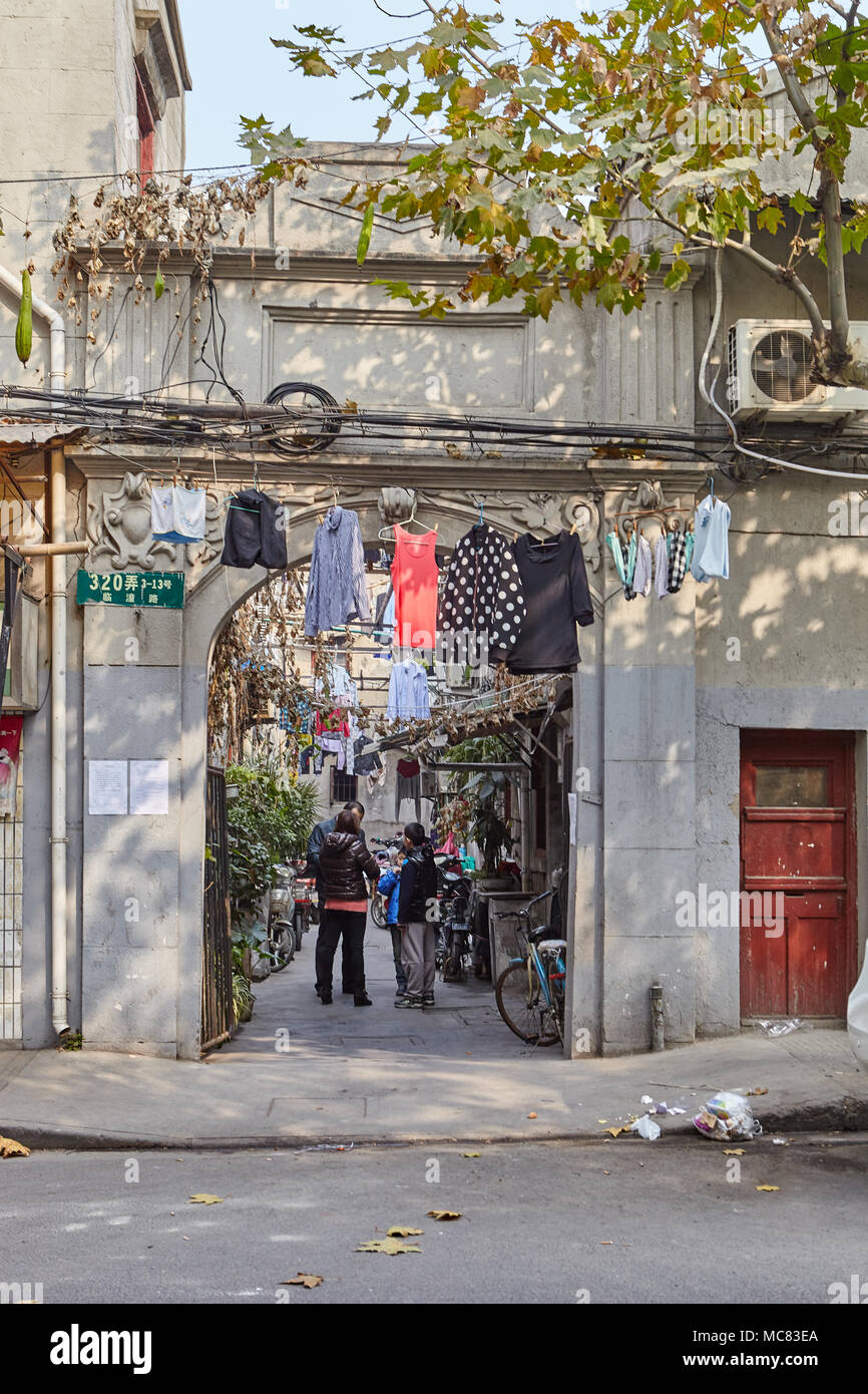 Jewish refugees ghetto shanghai hi-res stock photography and images - Alamy