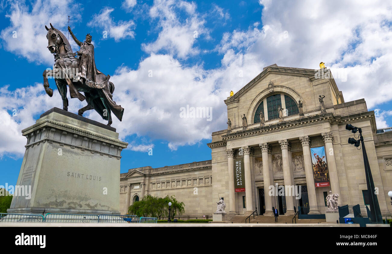 Saint Louis Equestrian Statue and Saint Louis Art Museum Stock Photo ...