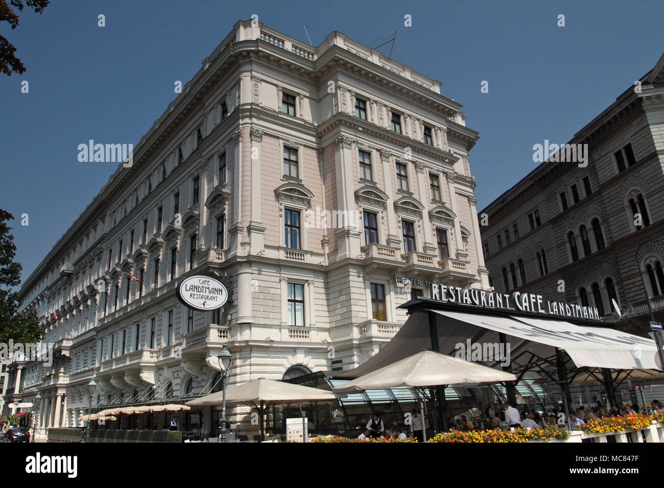 Cafe landtmann vienna hi-res stock photography and images - Alamy