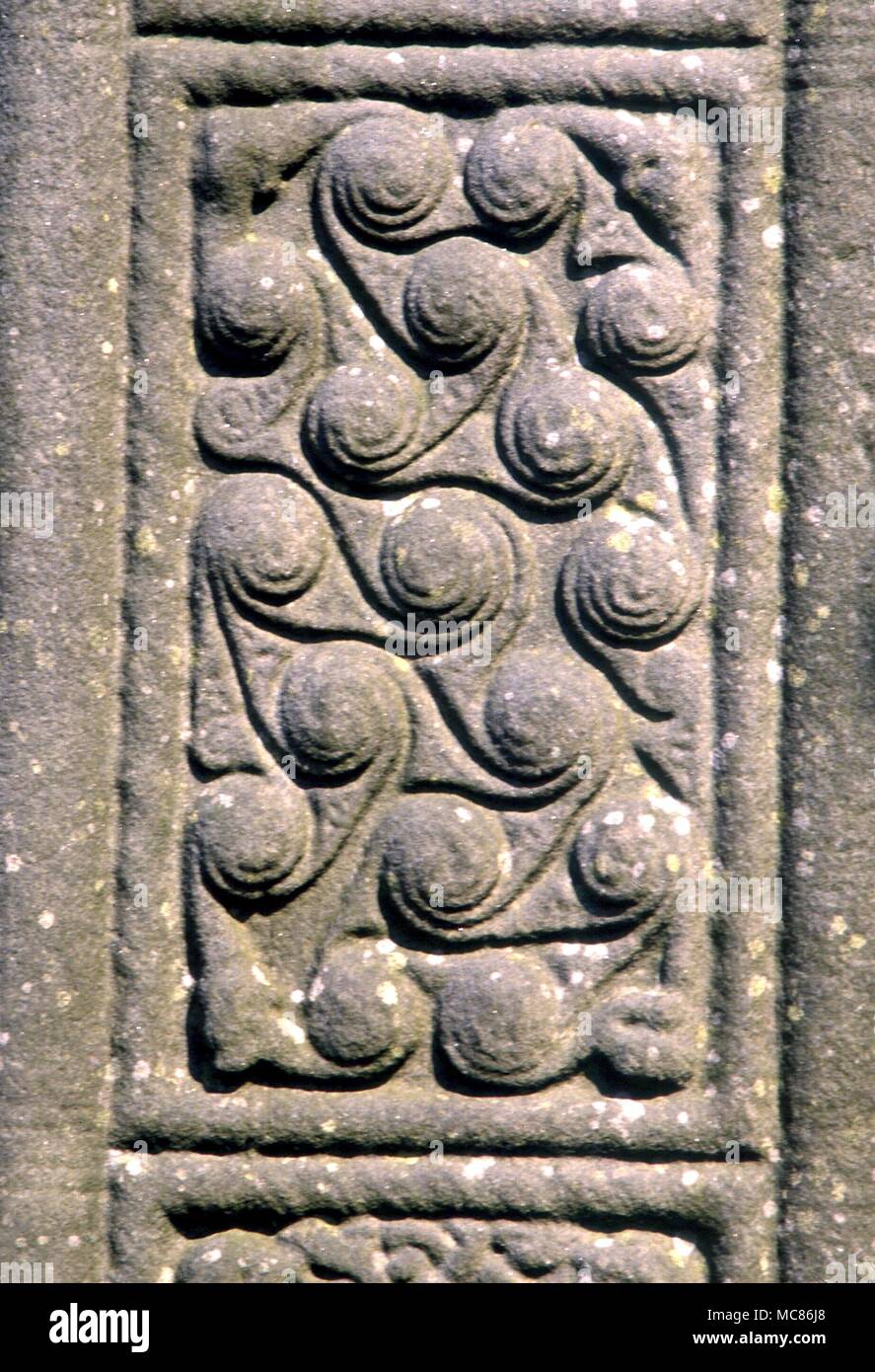 Celtic interlace symbols hi-res stock photography and images - Alamy