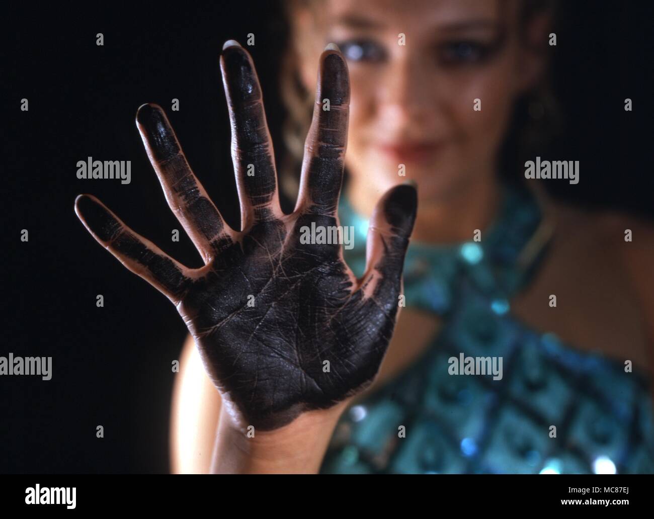 Hand lines hi-res stock photography and images - Alamy