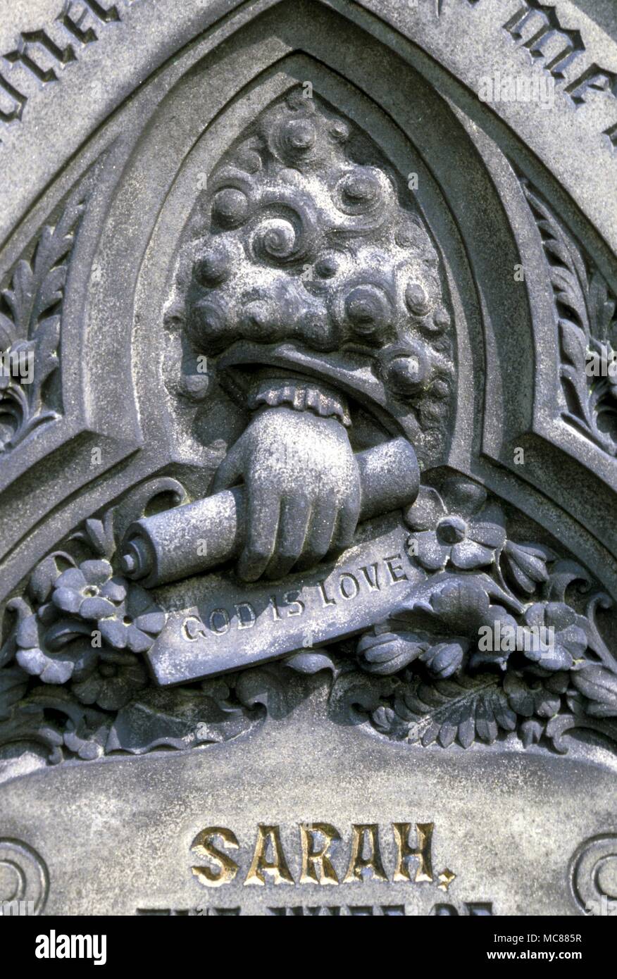 GRAVEYARD details of tomb stones. graveyard symbols Stock Photo - Alamy
