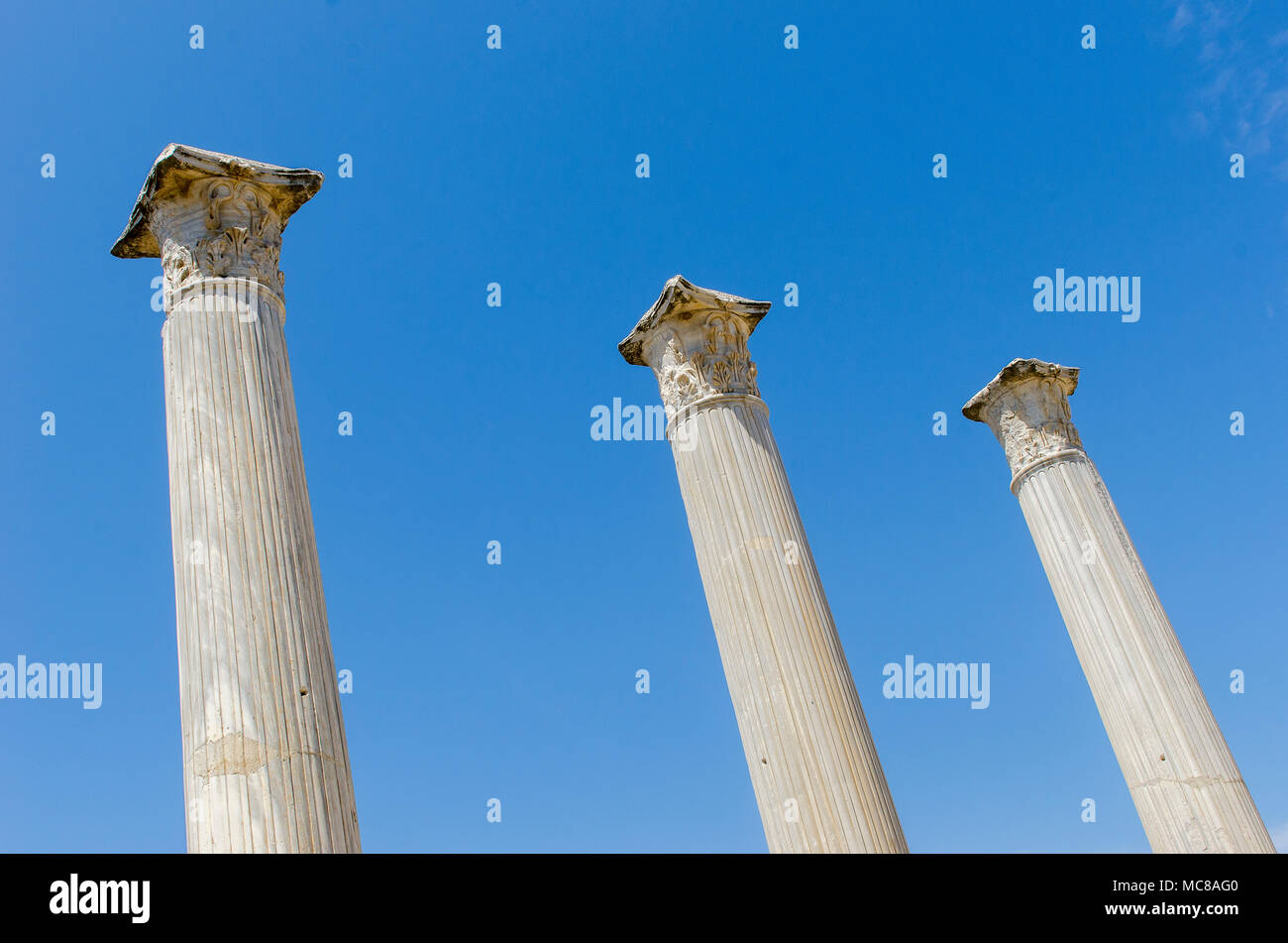 Stone pillars hi-res stock photography and images - Alamy