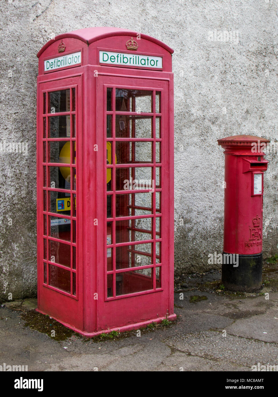 First red public telephone box hi-res stock photography and images - Alamy