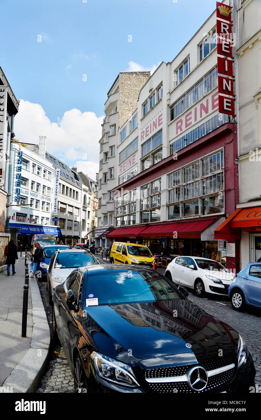 Marché saint-Pierre - Street scene - Paris - France Stock Photo - Alamy