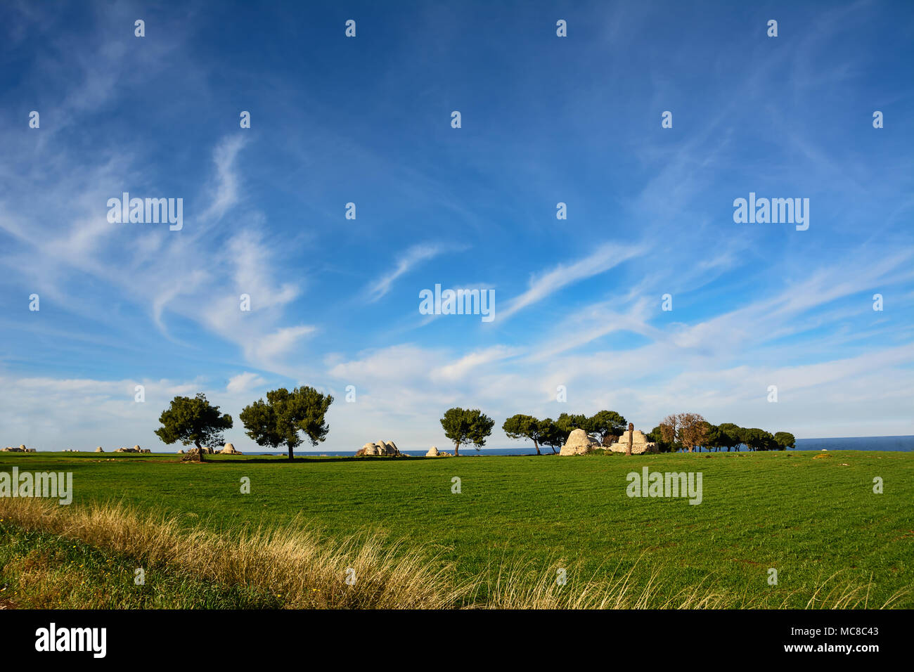 Nature countryside sea hi-res stock photography and images - Alamy