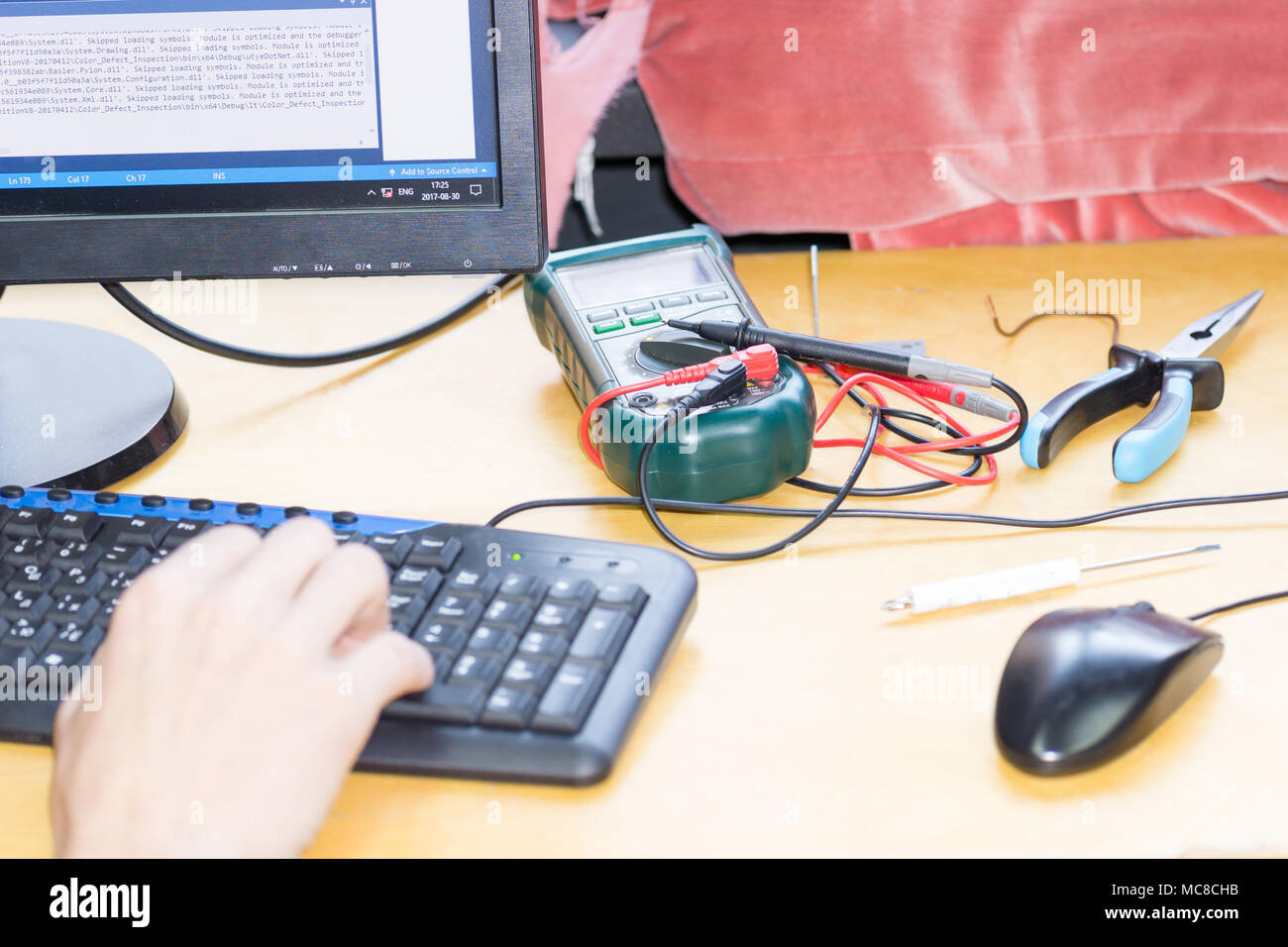 Electronics test connection hi-res stock photography and images - Alamy