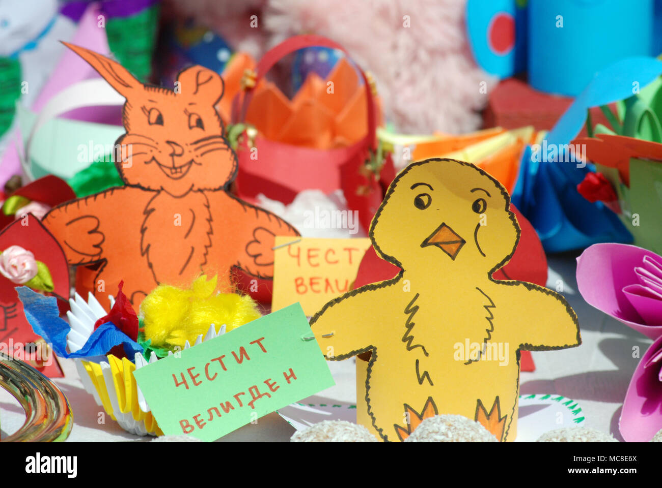 Rabbit hare toy paper hi-res stock photography and images - Alamy
