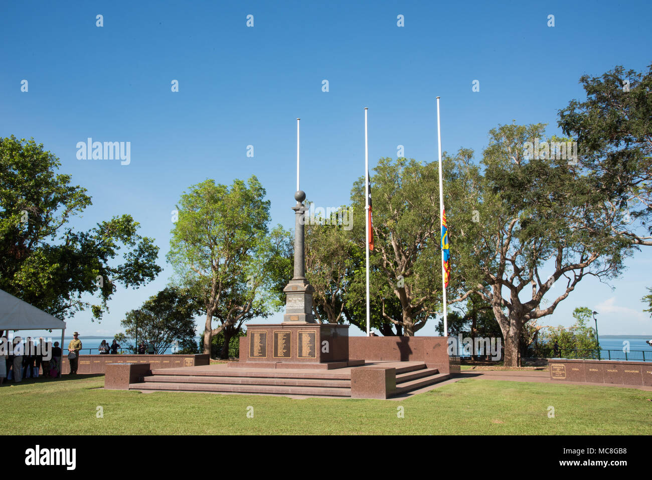 Cenotaph bicentennial park darwin hi-res stock photography and images ...