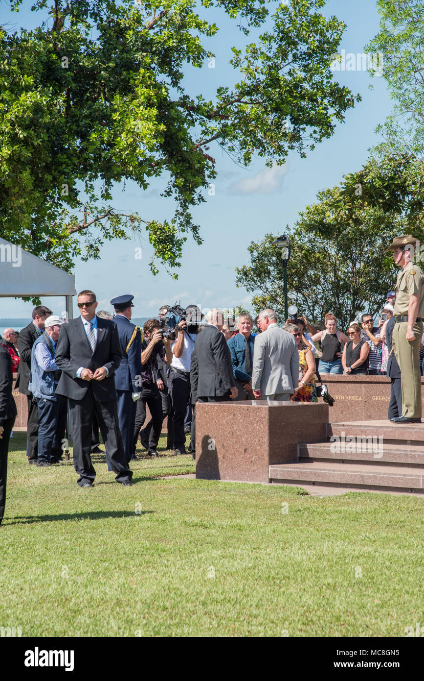 Cenotaph bicentennial park darwin hi-res stock photography and images ...