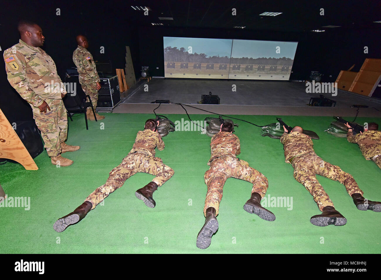 Italian Army Paratroopers assigned to Regiment “Savoia Cavalleria ...