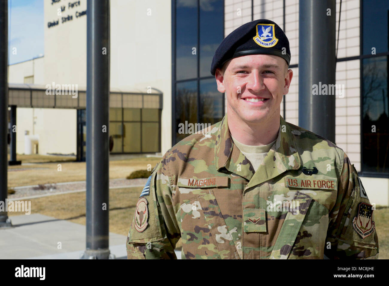 Air assault badge hi-res stock photography and images - Alamy