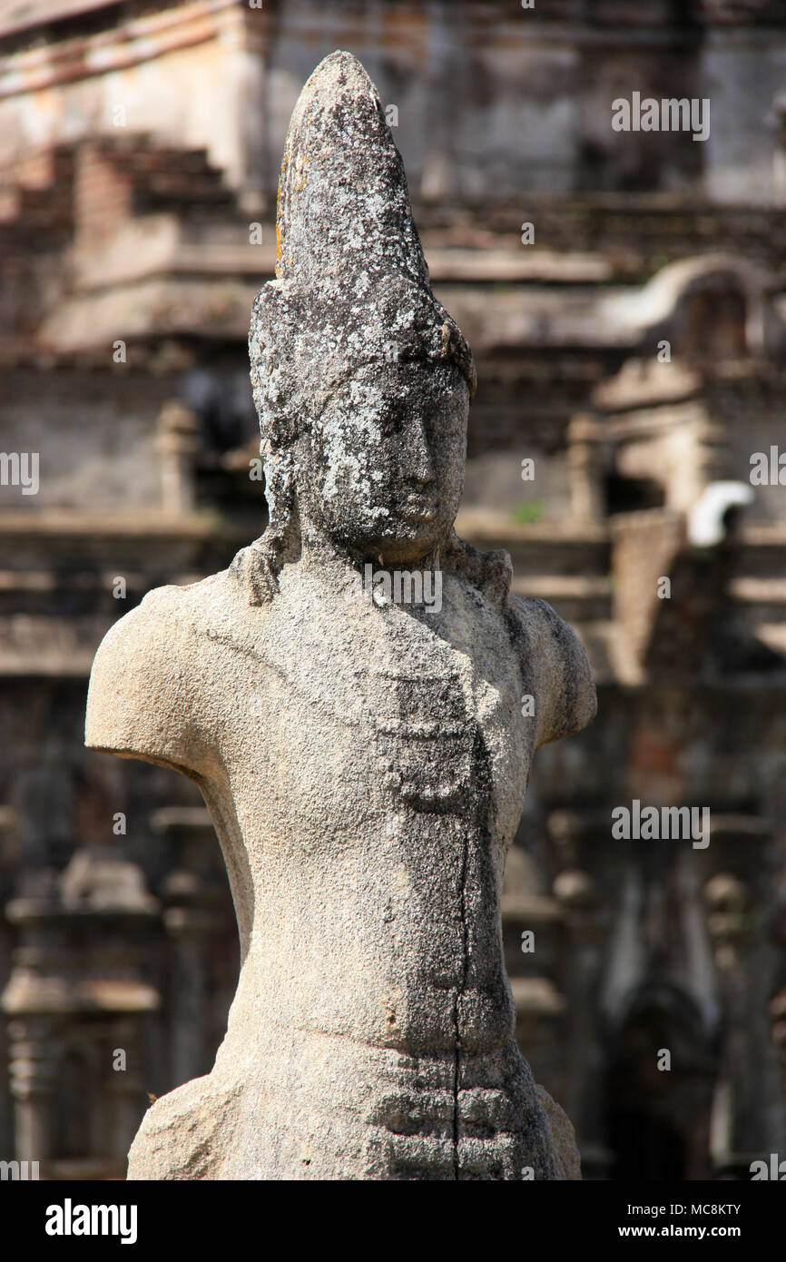 Armless statue hi-res stock photography and images - Alamy