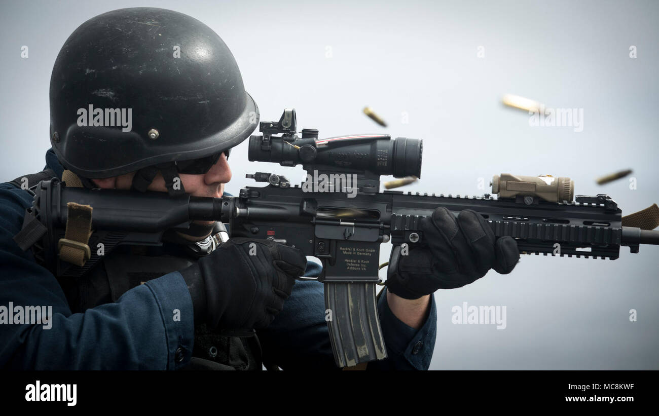 Navy petty officer first hi-res stock photography and images - Alamy