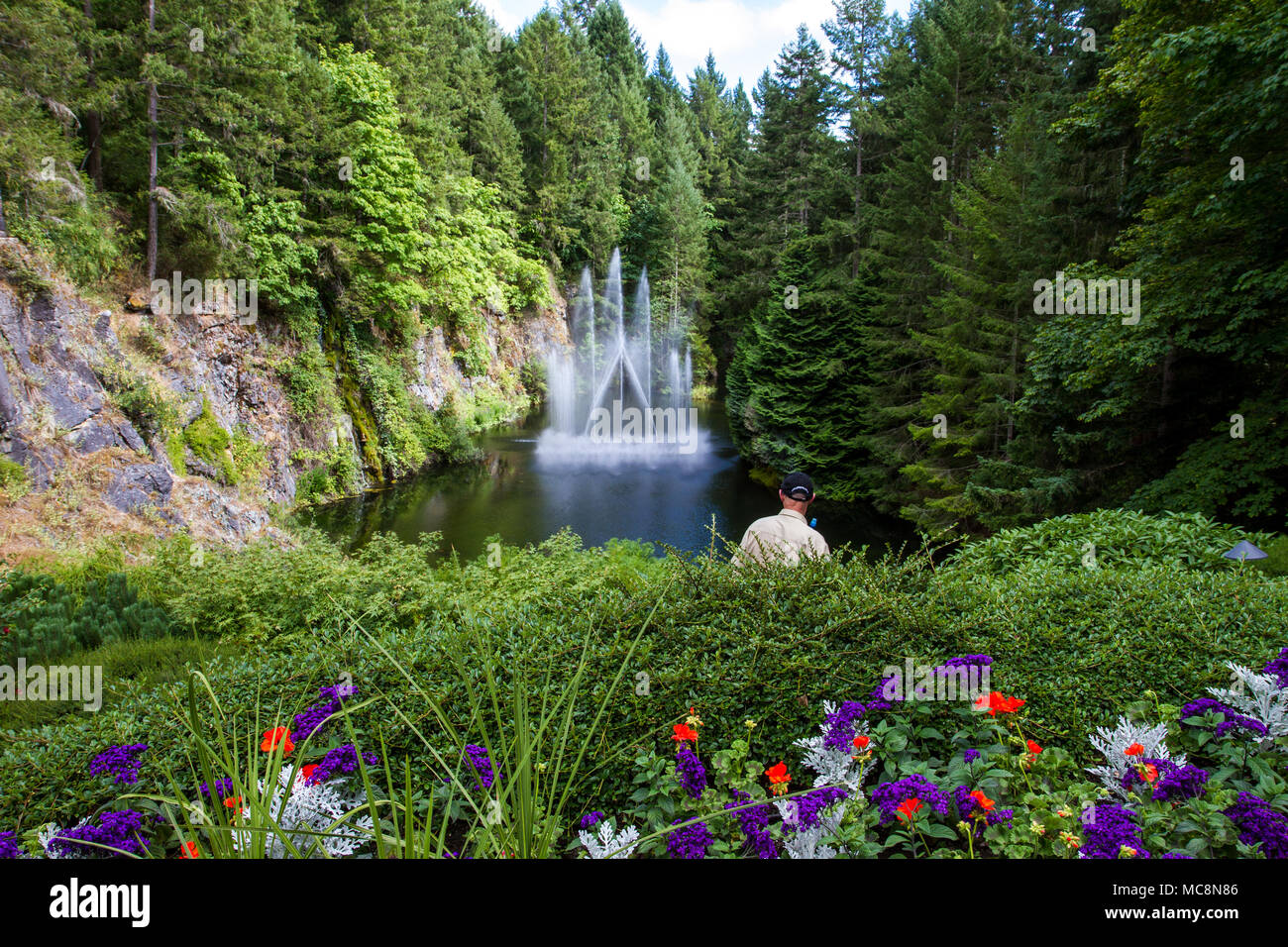 Water fountain butchart gardens victoria hi-res stock photography and ...