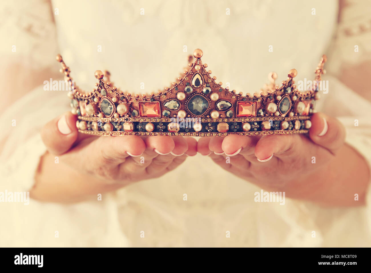 image of beautiful lady with white lace dress holding diamond crown ...
