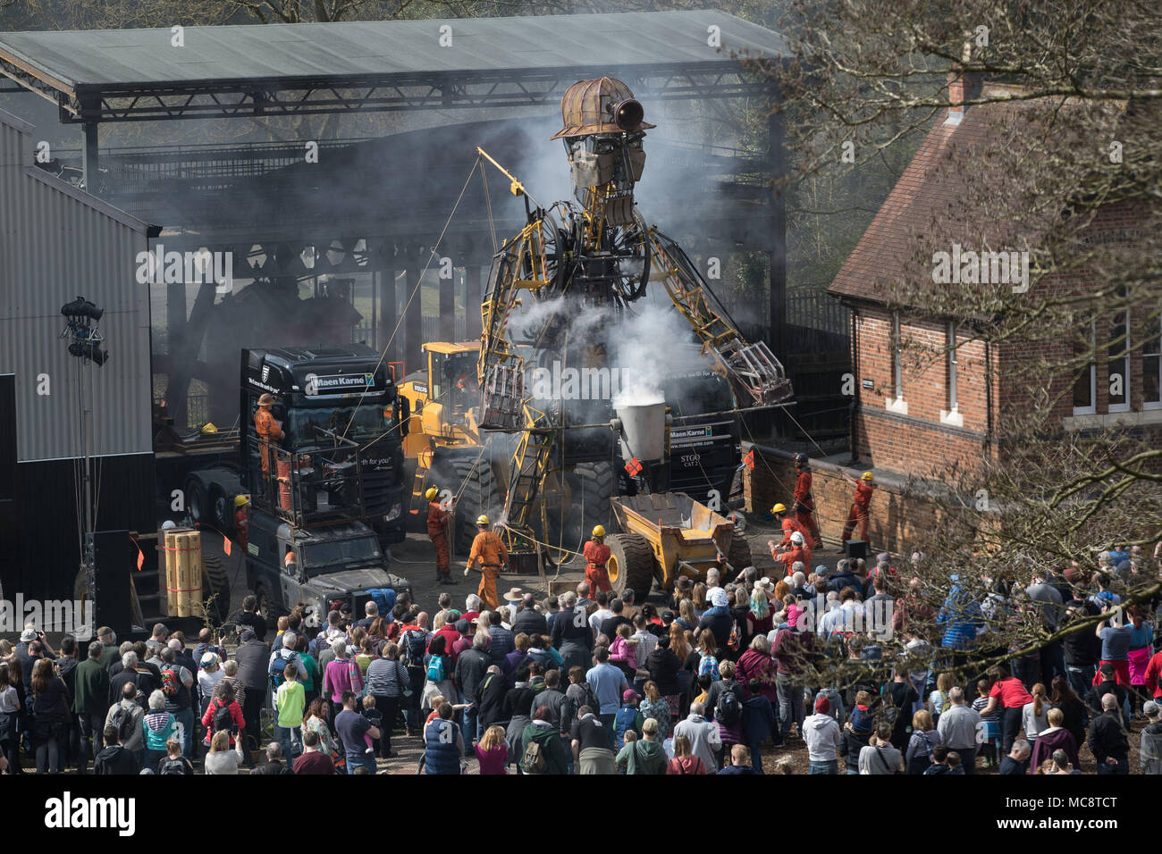 The Man Engine, the UK's largest mechanical puppet, at the Blists Hill ...