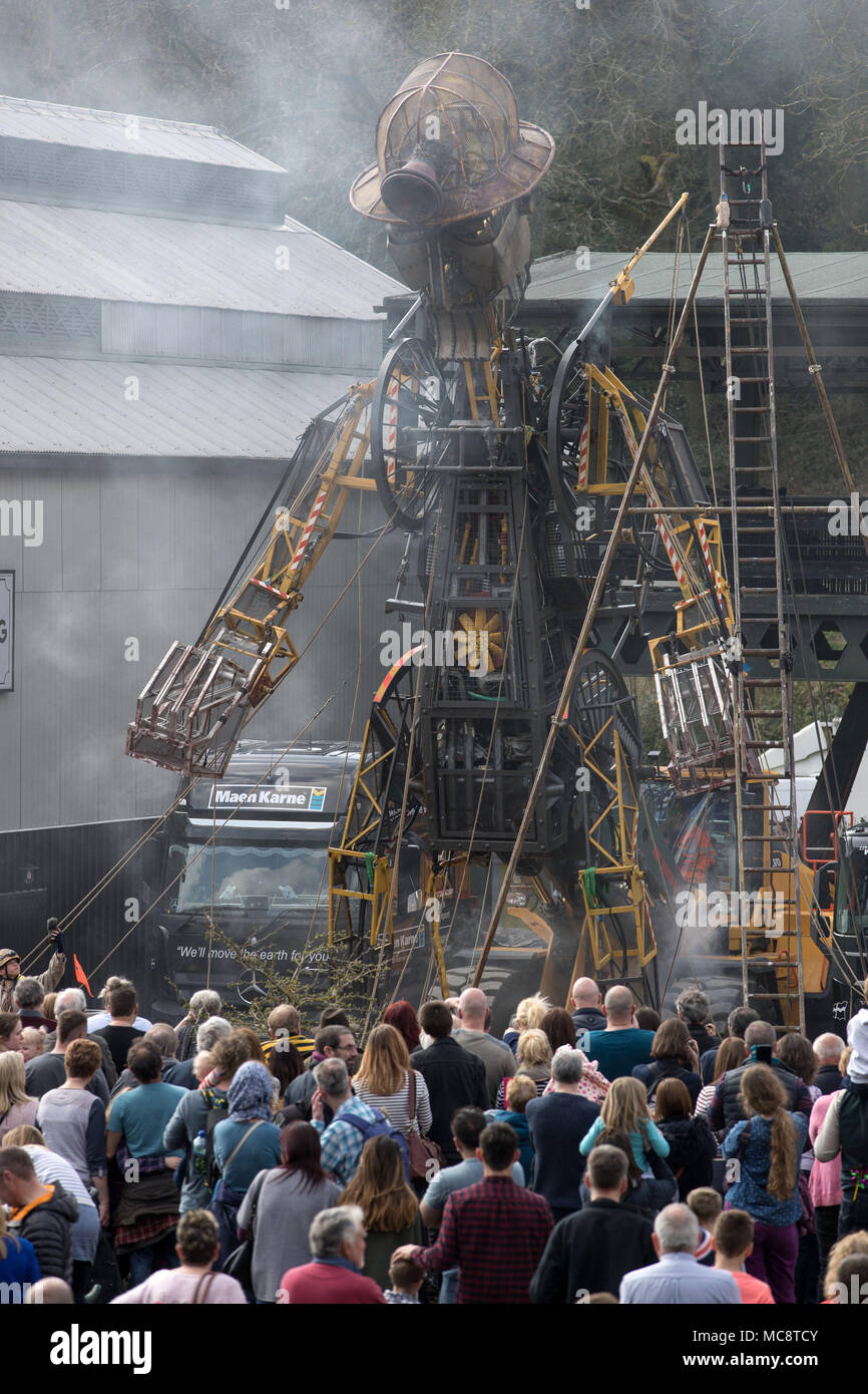 The Man Engine, the UK's largest mechanical puppet, at the Blists Hill ...