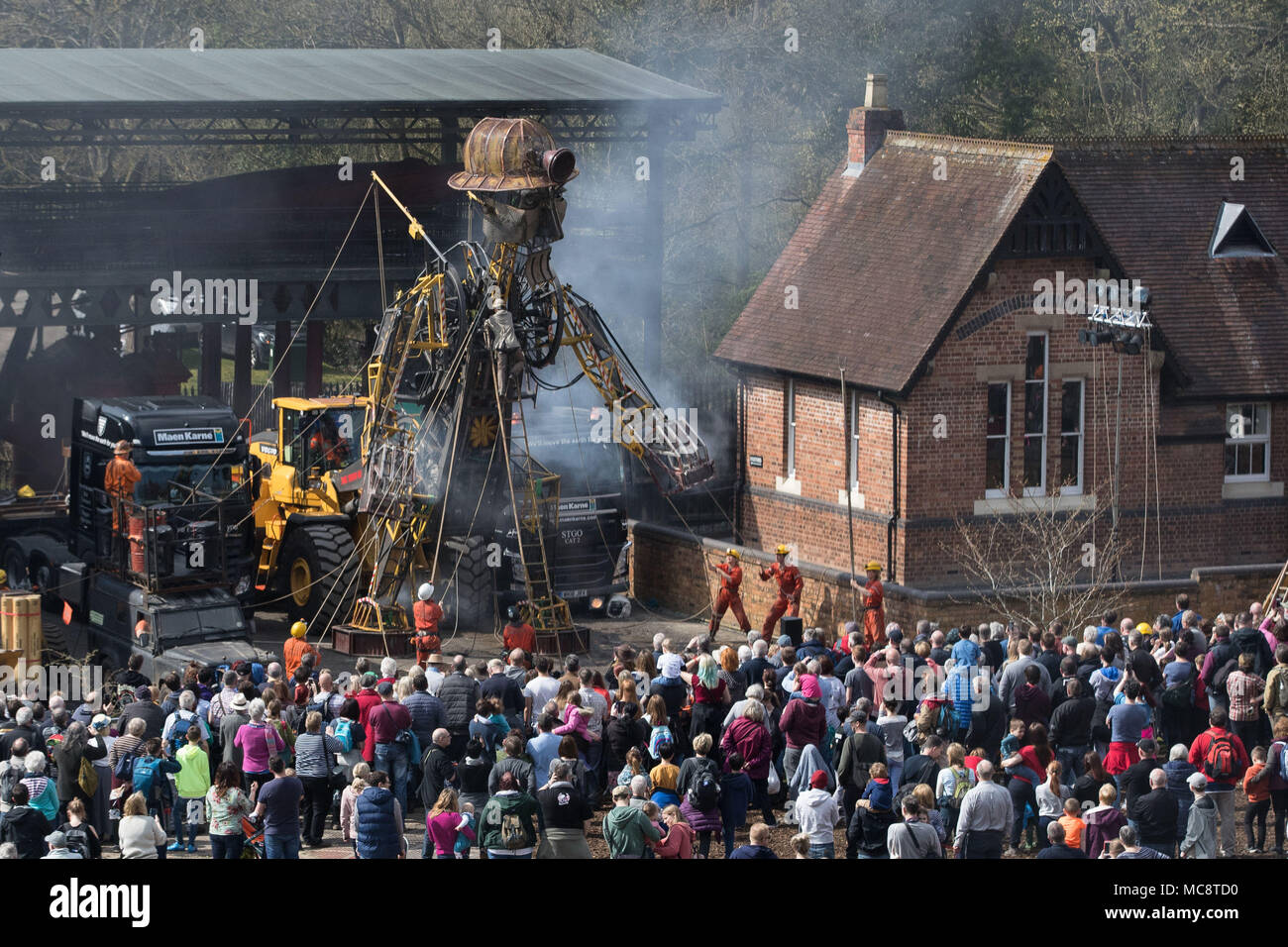 The Man Engine, the UK's largest mechanical puppet, at the Blists Hill ...