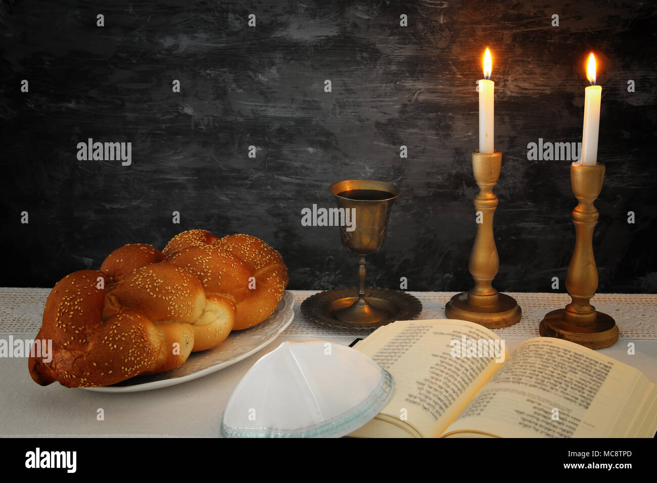 Shabbath hi-res stock photography and images - Alamy