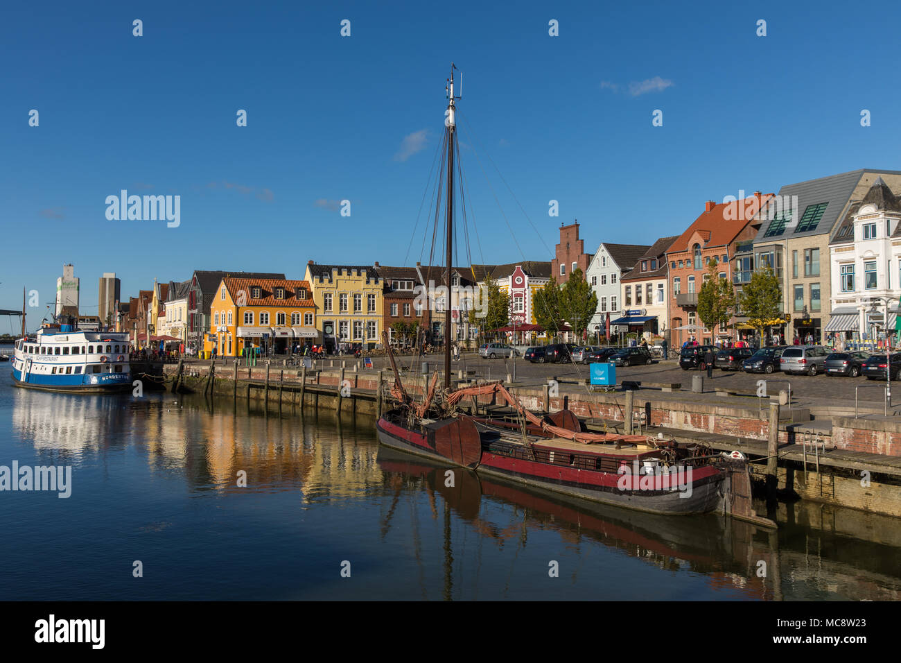 Husum hafen hi-res stock photography and images - Alamy