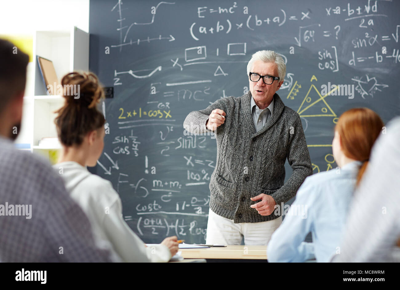 Smart professor ansqwering question of one of his students by ...