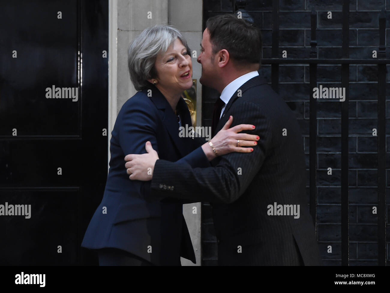 Prime Minister Theresa May welcomes the Prime Minister of Luxembourg ...