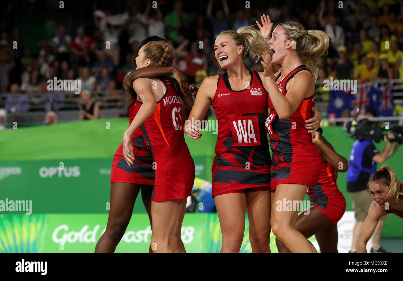 England players celebrate winning gold in the Women's Netball at the ...