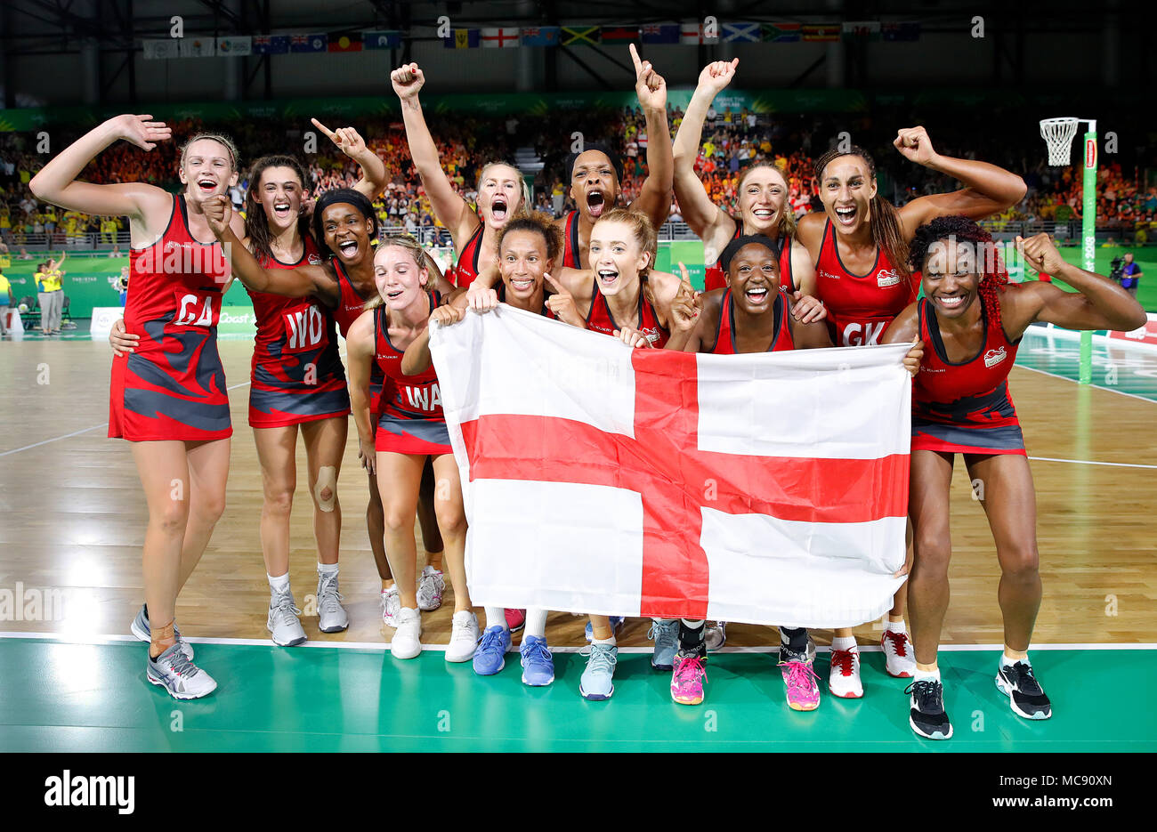 The england womens netball team celebrate hi-res stock photography and ...