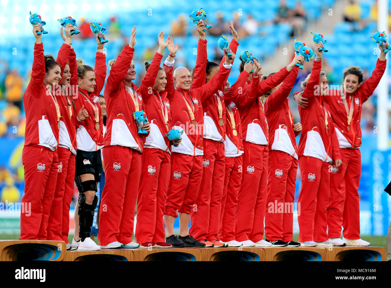 The England Women's Ruby team celebrate winning bronze in the Women's ...