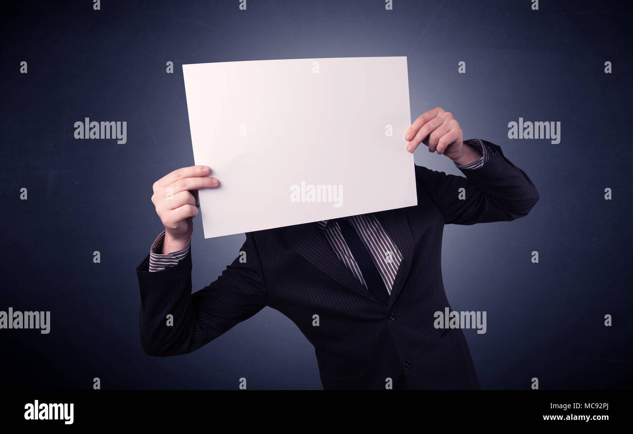 Cardboard fingers holding card hi-res stock photography and images - Alamy