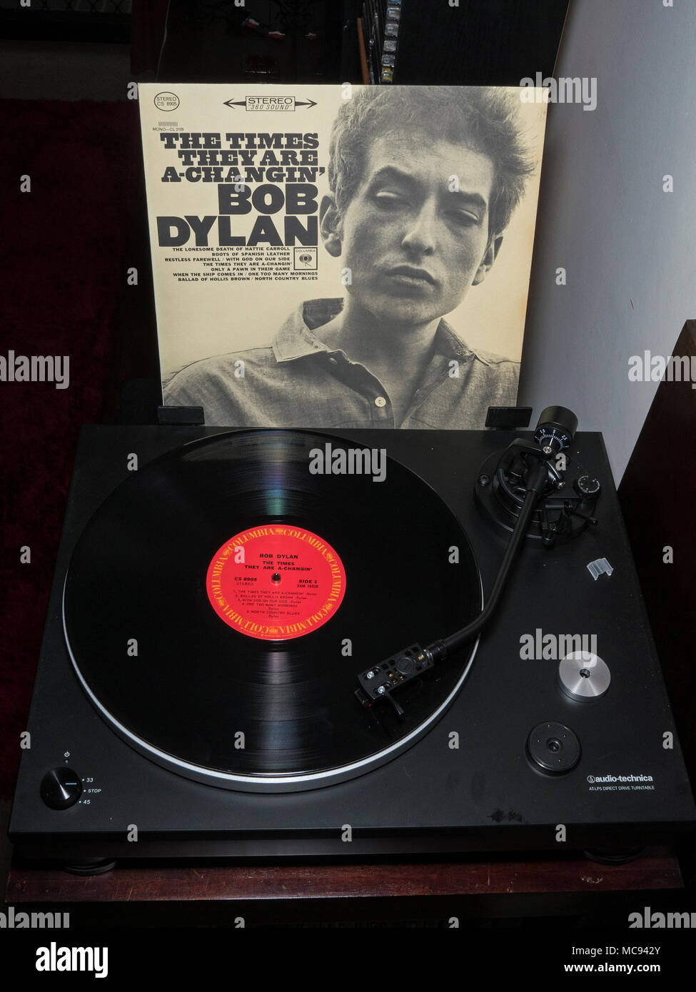 Bob dylan album cover hi-res stock photography and images - Alamy