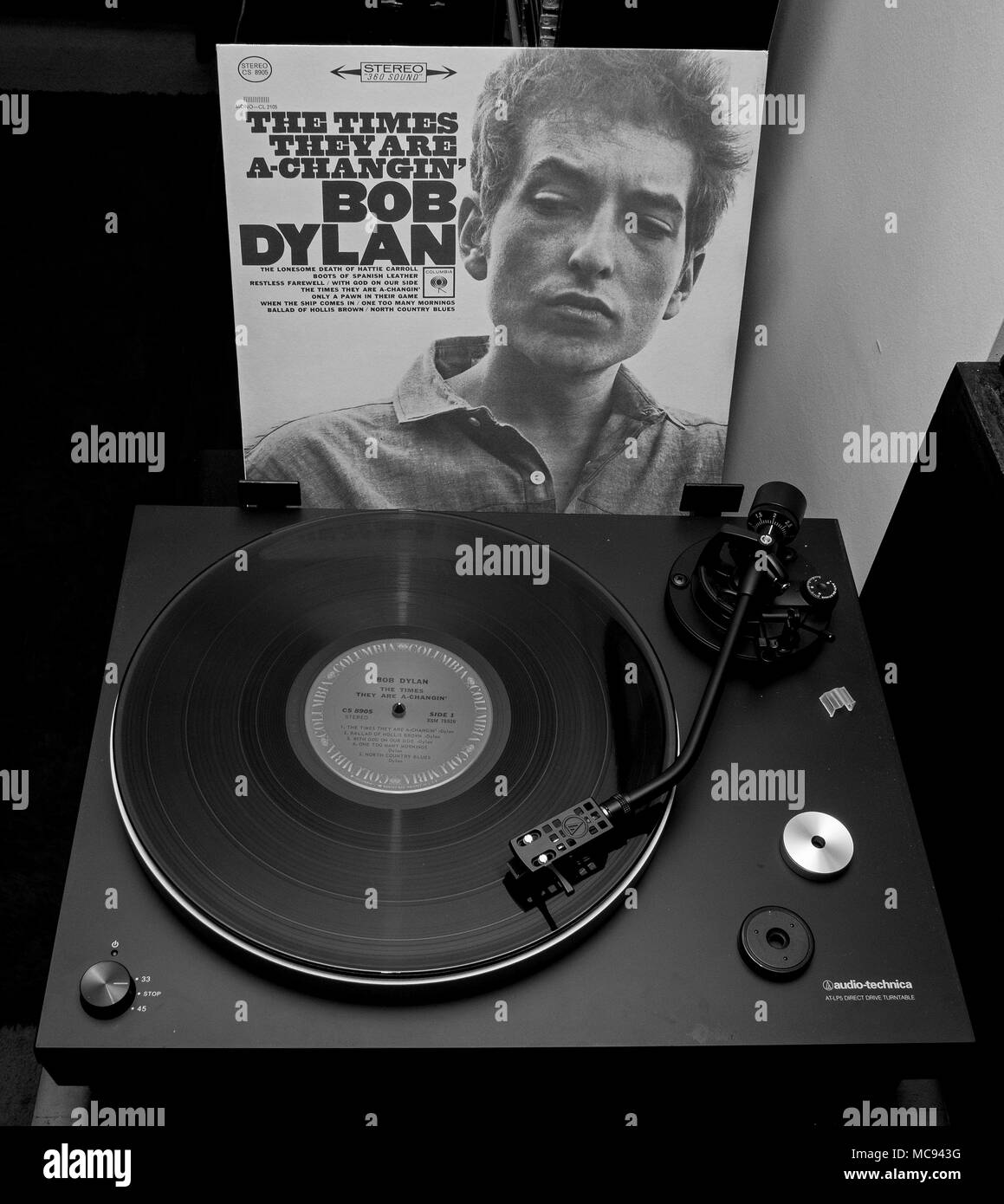 Bob dylan recording Black and White Stock Photos & Images - Alamy
