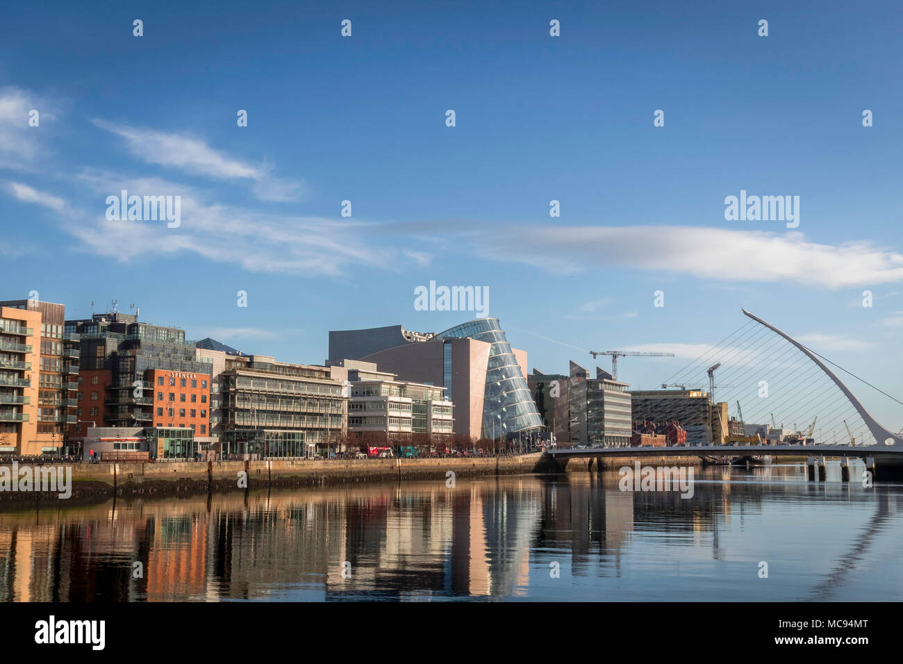 Samule beckett bridge hi-res stock photography and images - Alamy