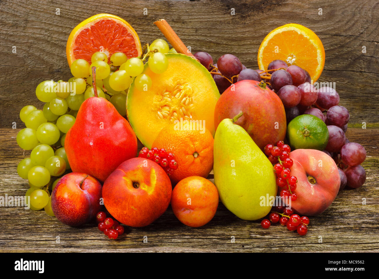 Plate full variety fruits hi-res stock photography and images - Alamy
