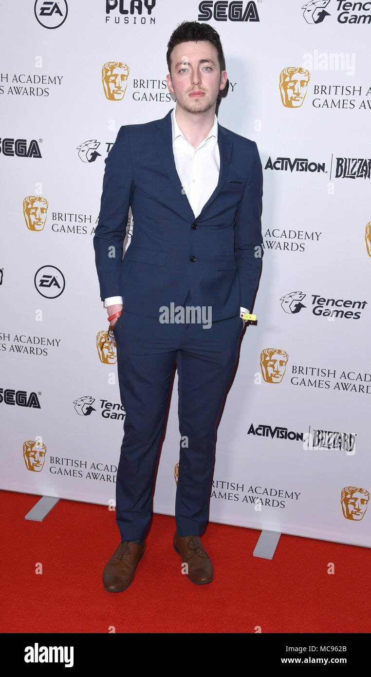 Open your eyes tom hi-res stock photography and images - Alamy