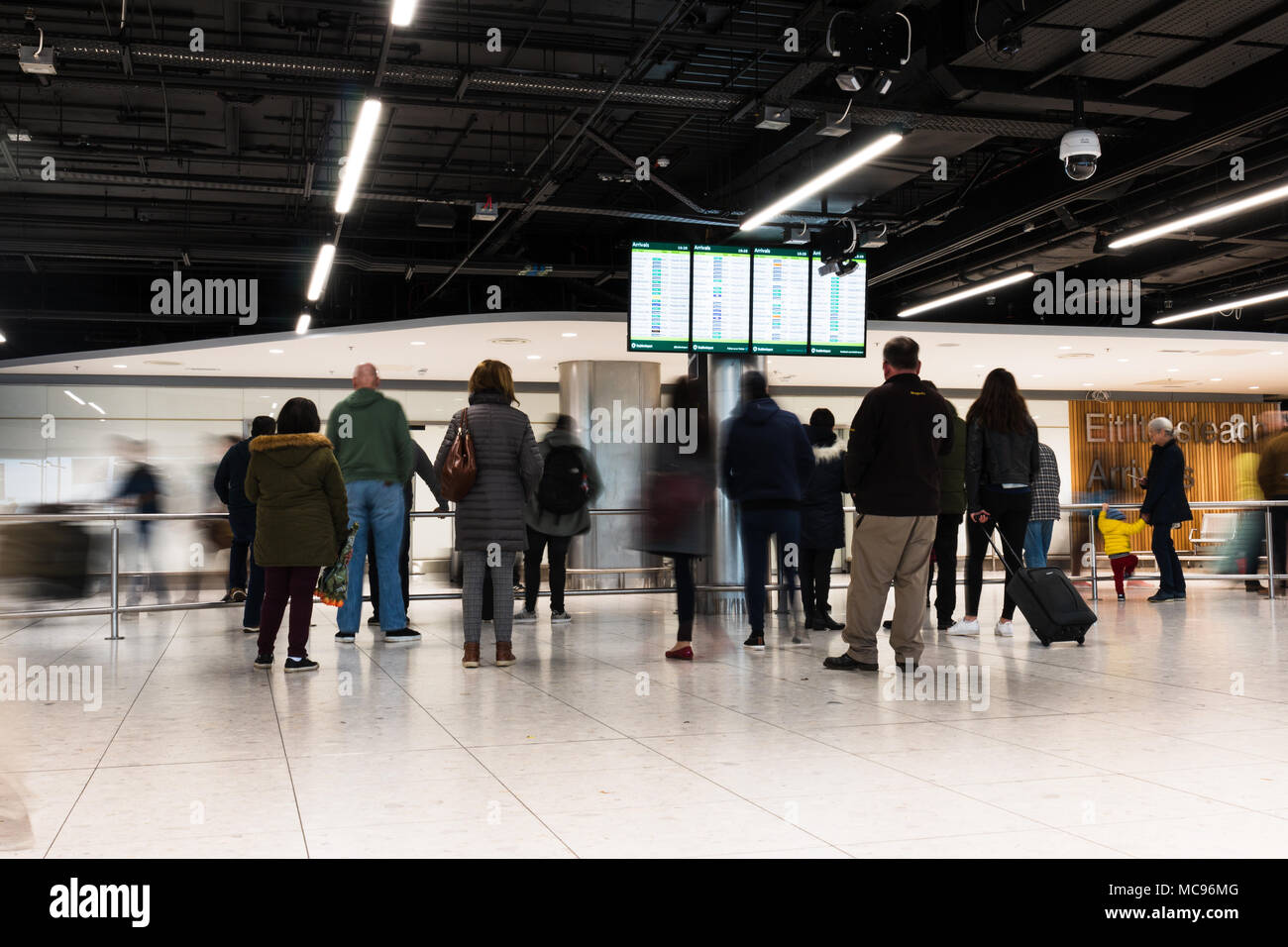 Terminal 1 dublin airport hi-res stock photography and images - Alamy