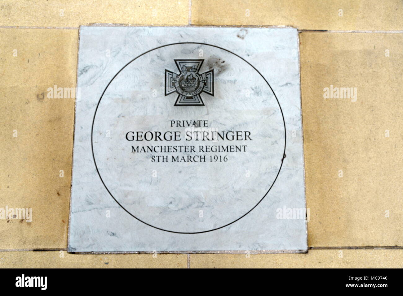 Victoria cross medal first world war hi-res stock photography and ...