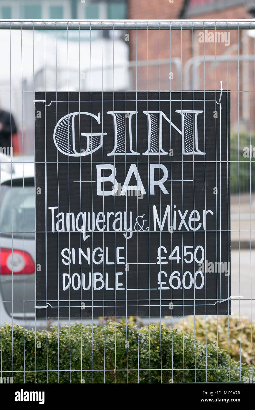 British Beer Advert Stock Photos & British Beer Advert Stock Images - Alamy