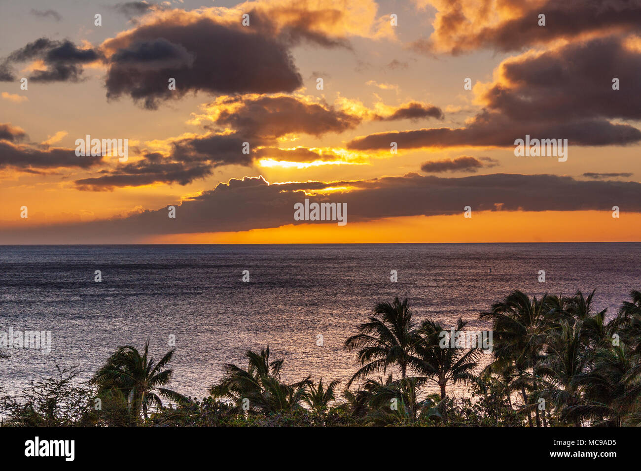 Oahu sunset hi-res stock photography and images - Alamy