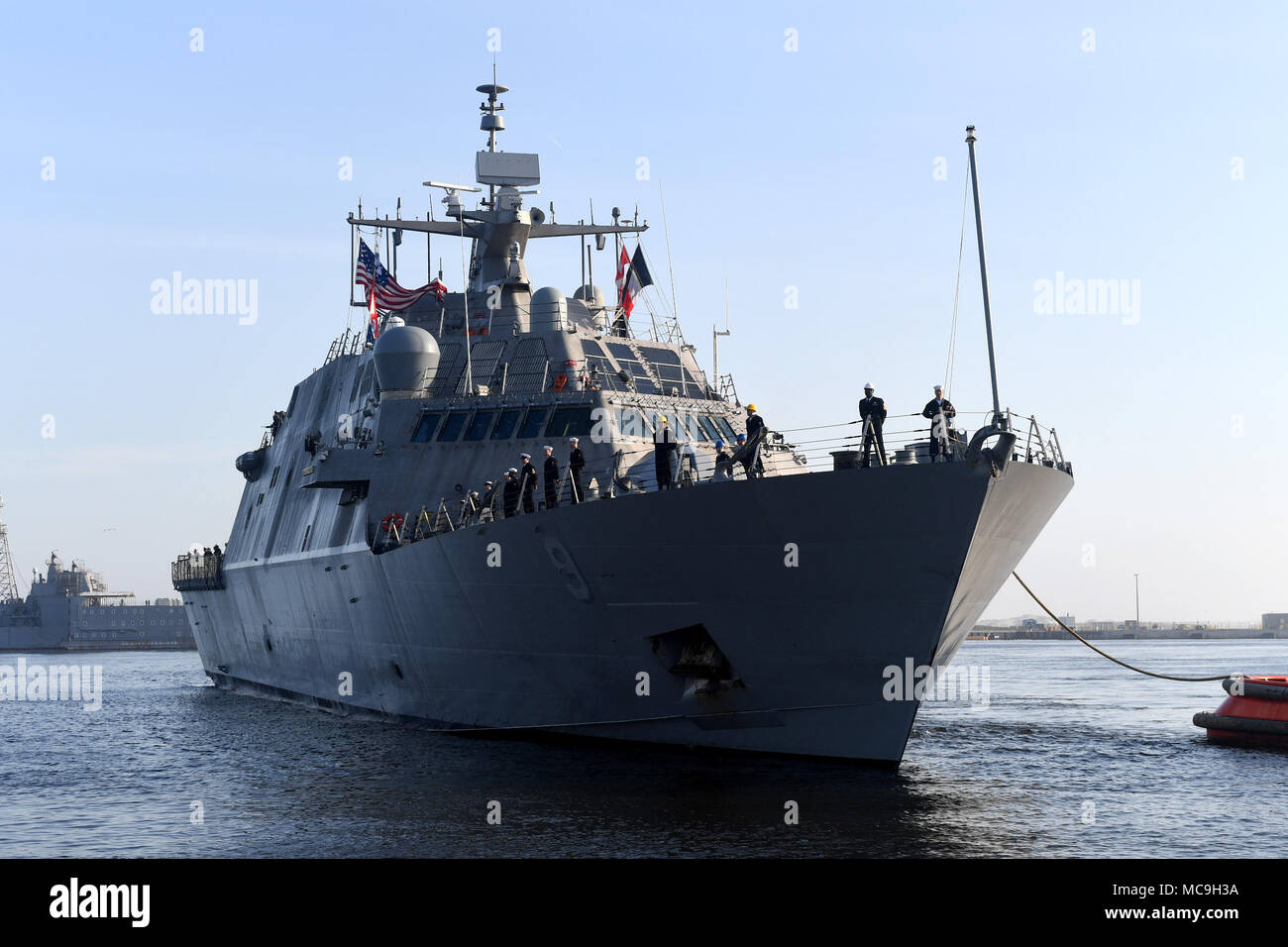 Uss little rock lcs 9 hi-res stock photography and images - Alamy