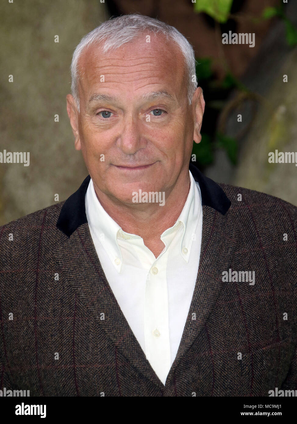 Jan 14, 2018 - Simon Greenall attending 'Early Man' World Premiere, BFI ...