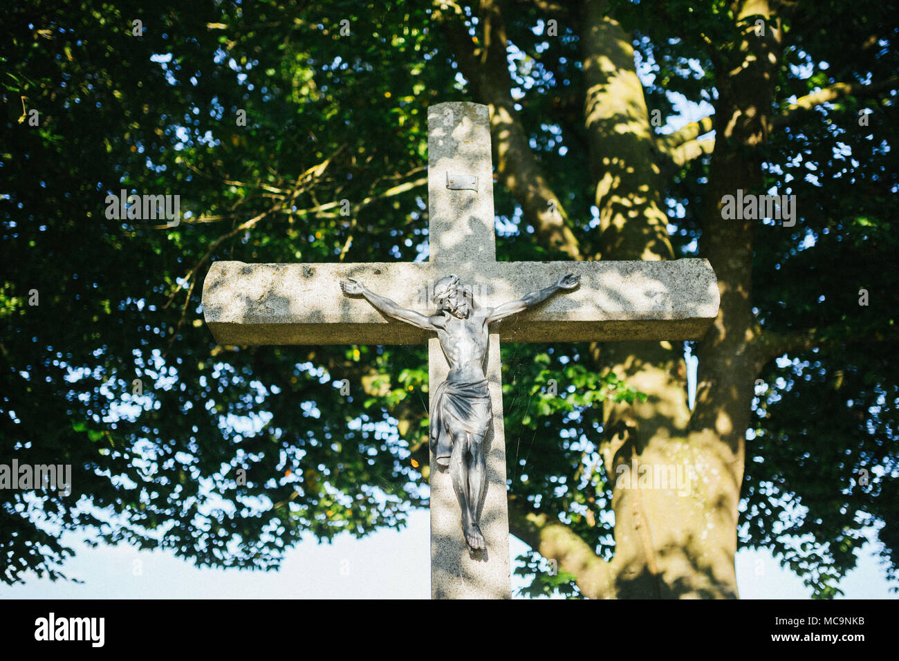 Crucifix depicting the cruxifixction of Jesus Christ Stock Photo - Alamy