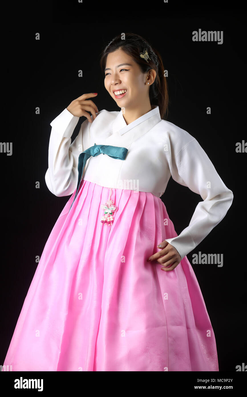 wearing korean traditional clothes Stock Photo - Alamy