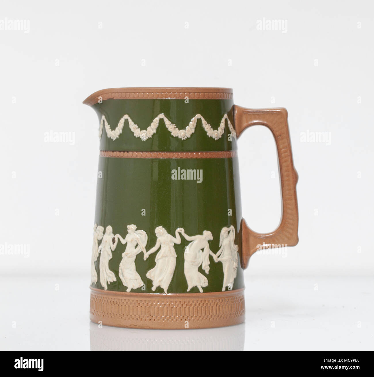 Spode pottery hi-res stock photography and images - Alamy