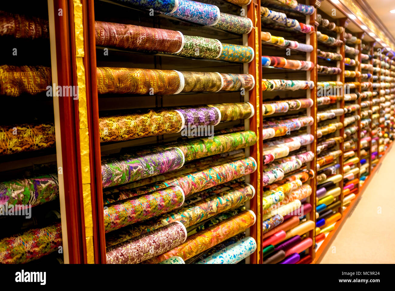 Fabric and textile store Stock Photo - Alamy