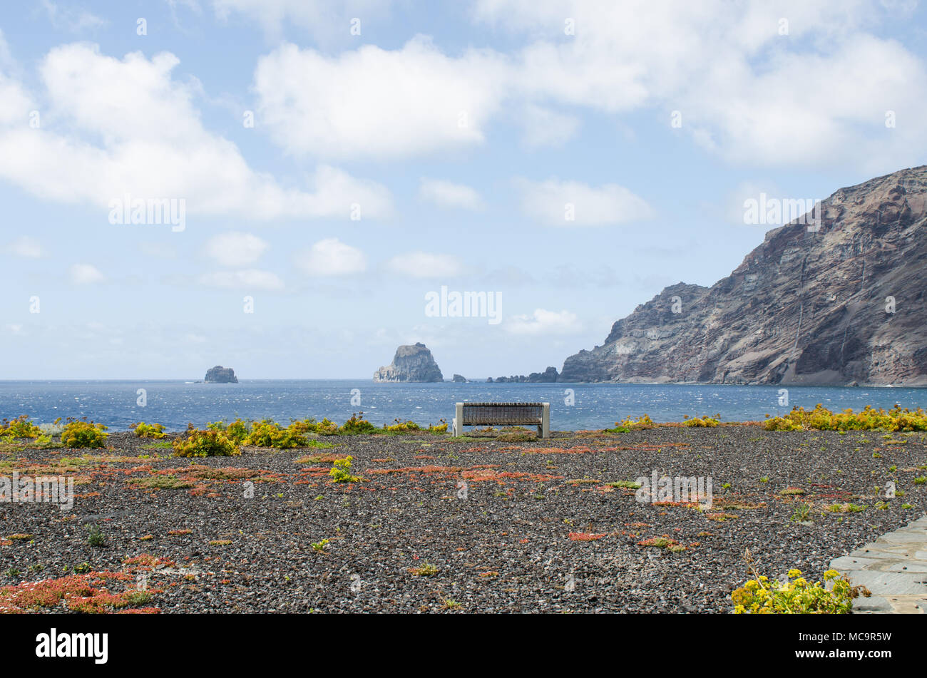 El hierro roques de salmor hi-res stock photography and images - Alamy