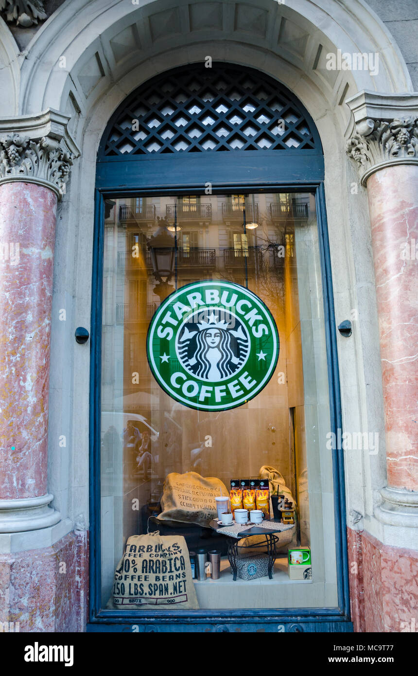 Starbucks logo hi-res stock photography and images - Alamy
