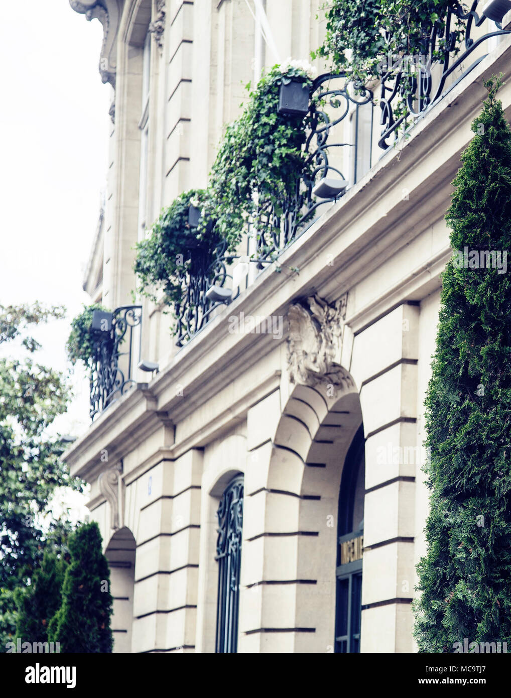 houses on french streets of Paris. citylife concept Stock Photo - Alamy