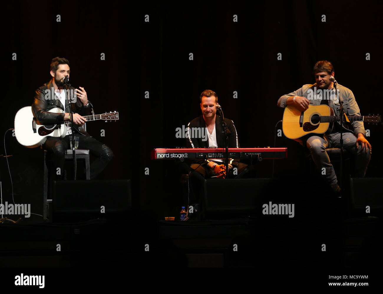Thomas rhett acm stories songs stars hi-res stock photography and ...